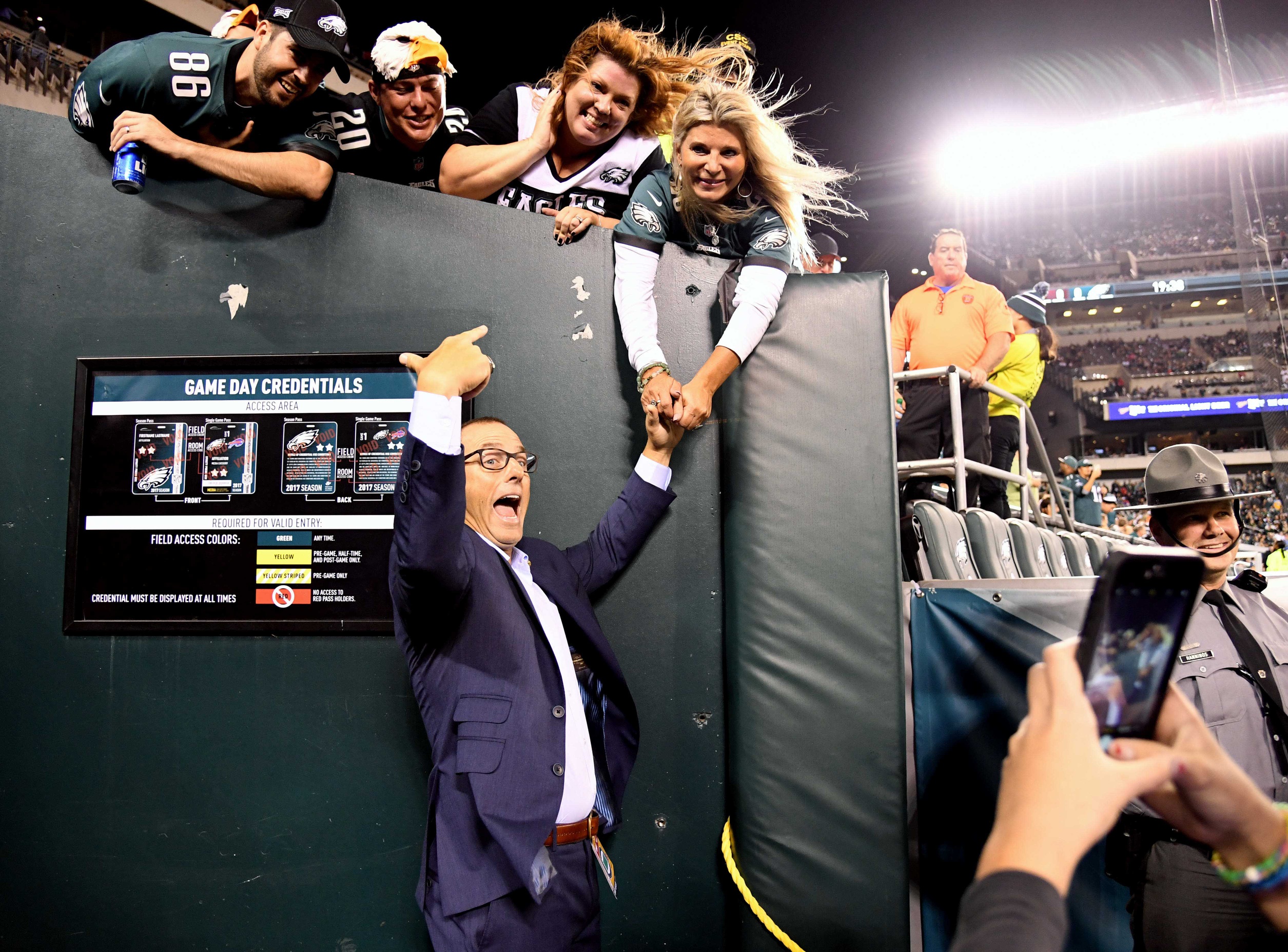 David Akers Kicked the Cowboys Where it Hurts at the NFL Draft, and It ...