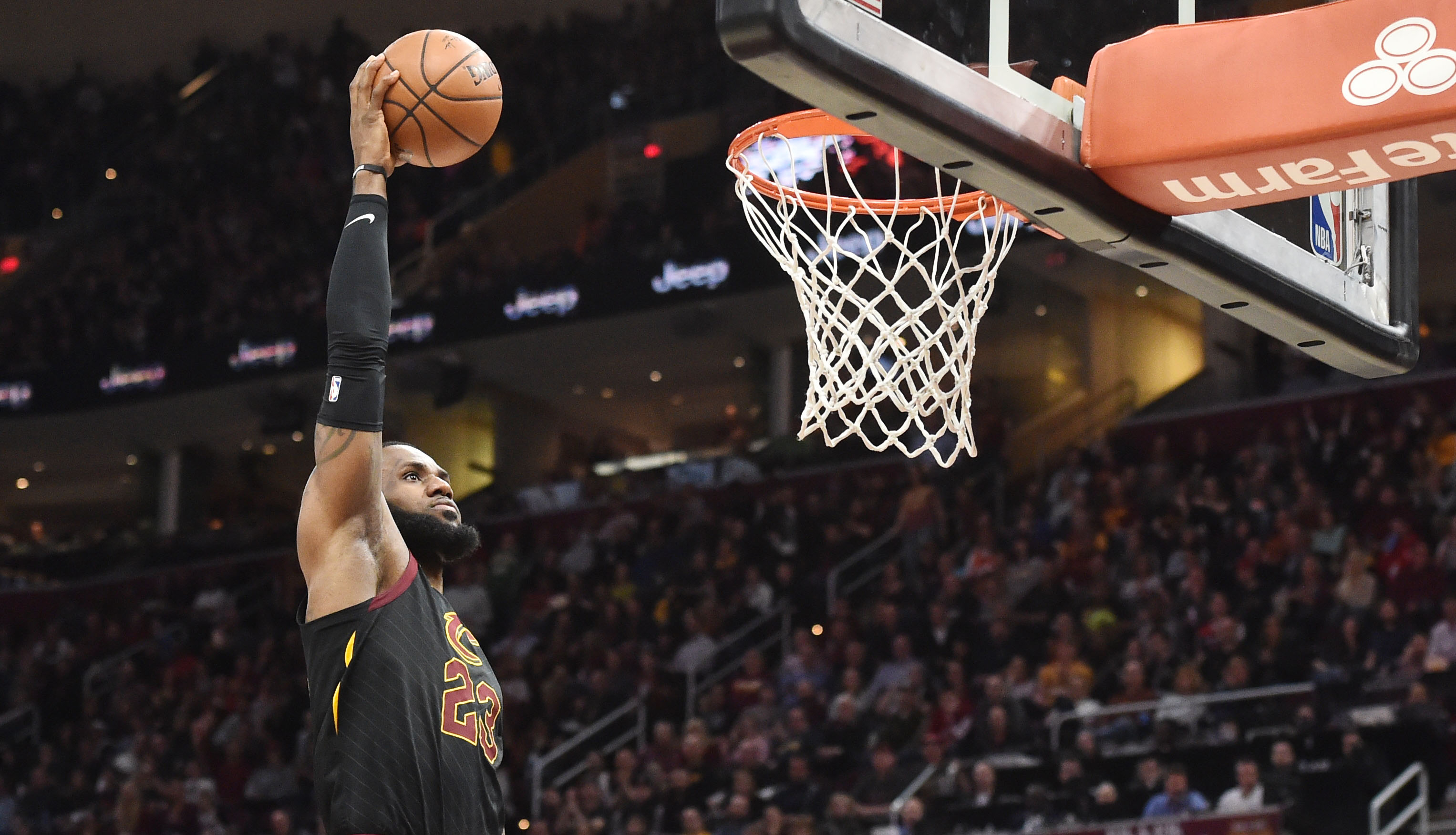 LeBron James - Will Sixers Fans Cheer or Boo? - Crossing Broad