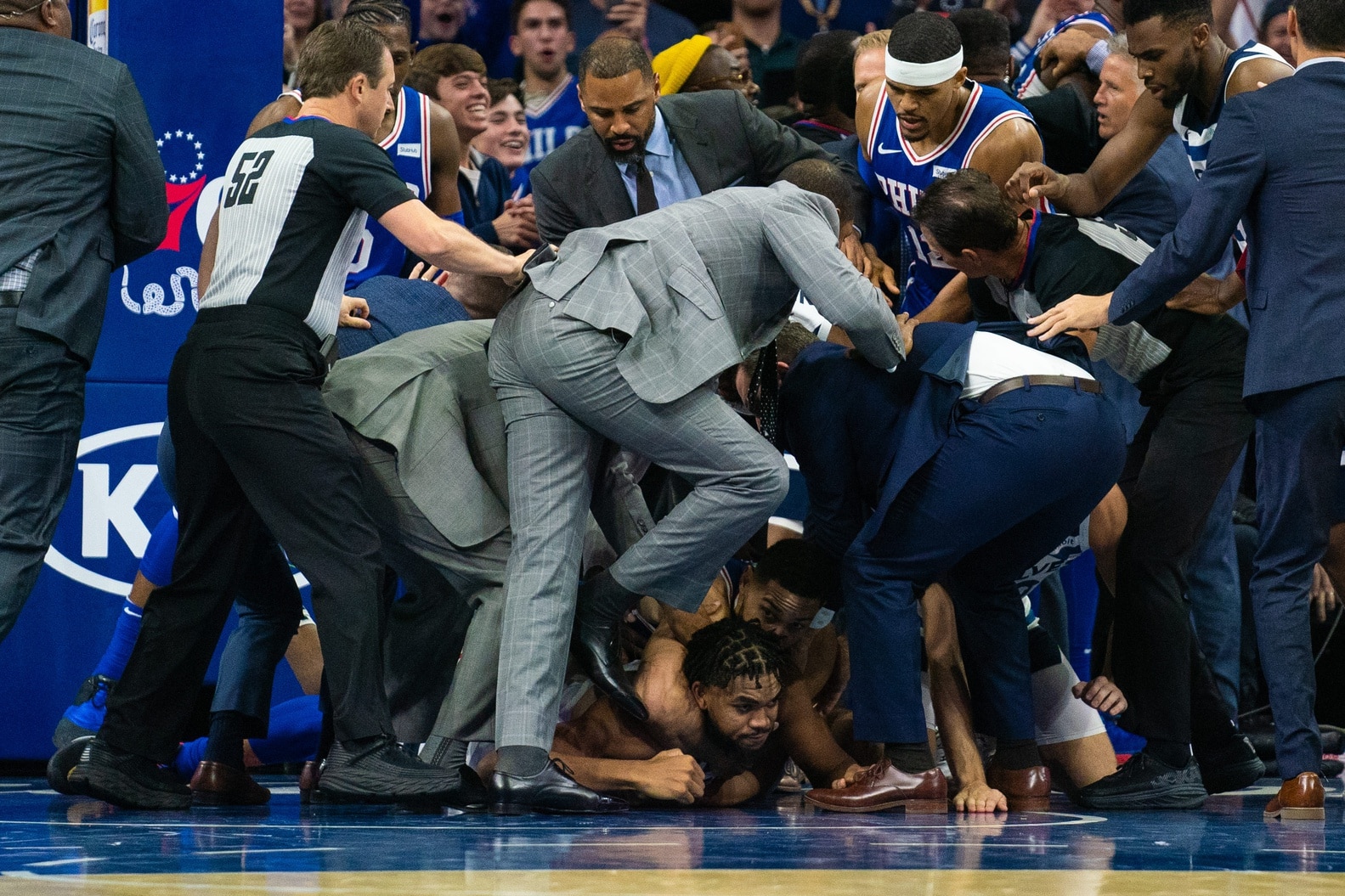 In Honor of Ben Simmons, Here Are Five of the Best MMA Chokes of All ...