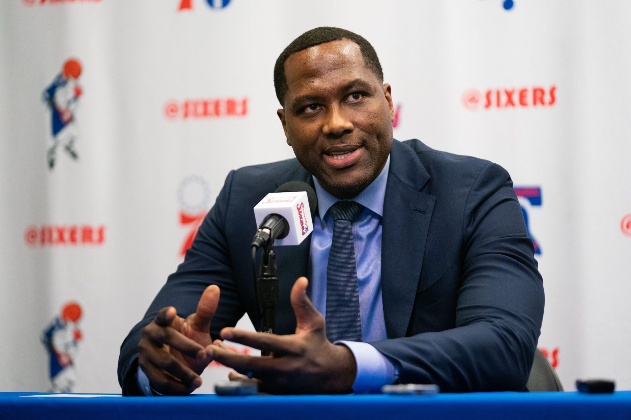 Report: Knicks President Leon Rose Interested in Sixers GM Elton Brand ...