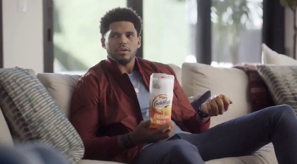 Tobi and Bobi Reunited for Goldfish Crackers Commercial - Crossing Broad