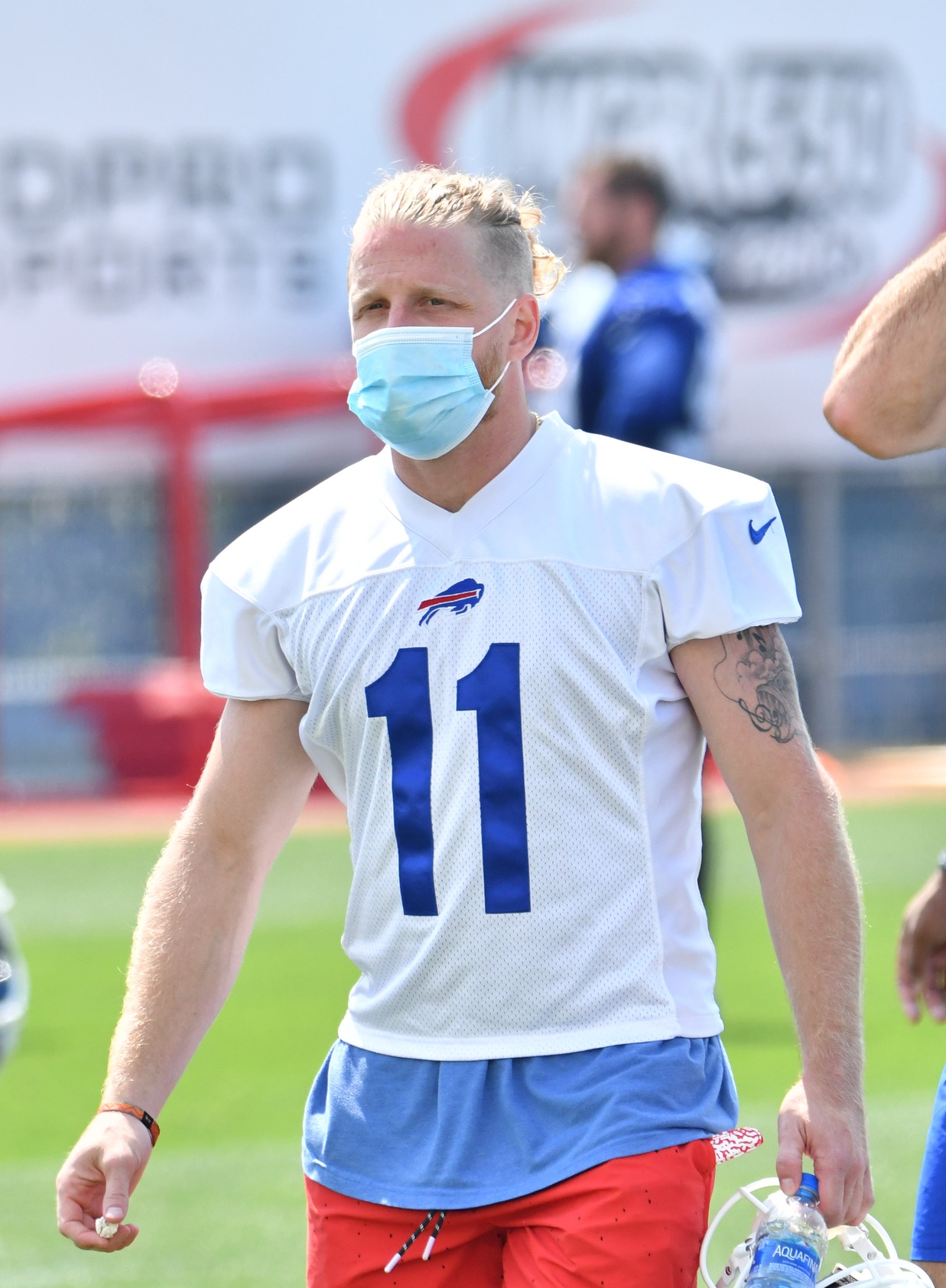 Cole Beasley Says He's Not Pro-Vax or Anti-Vax, but "Pro Choice ...