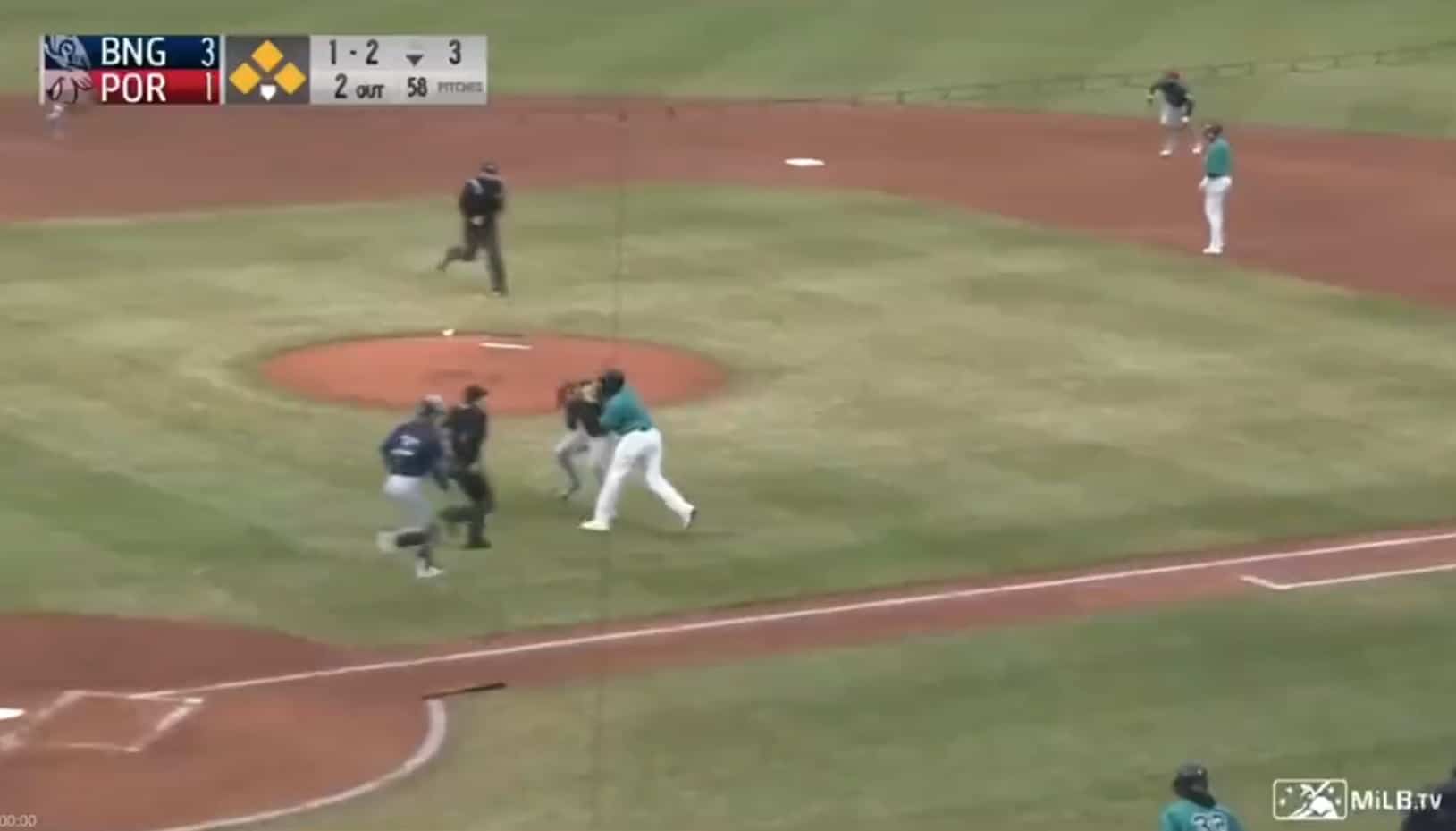 Mets Minor Leaguer Gets Clocked in the Face During Wild Brawl ...