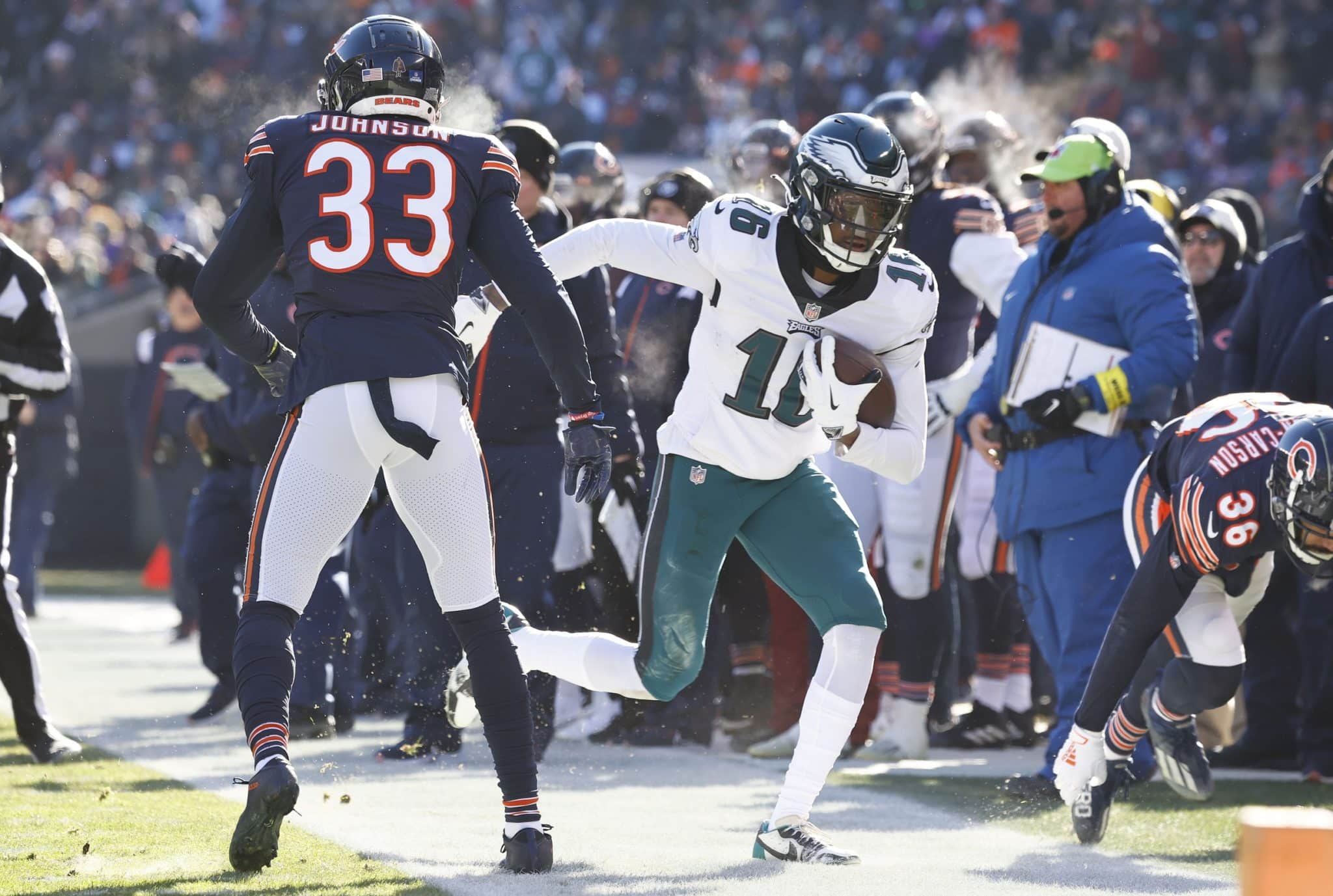 Opinion: Quez Watkins Does Not Need to Run the Ball, Ever - Crossing Broad