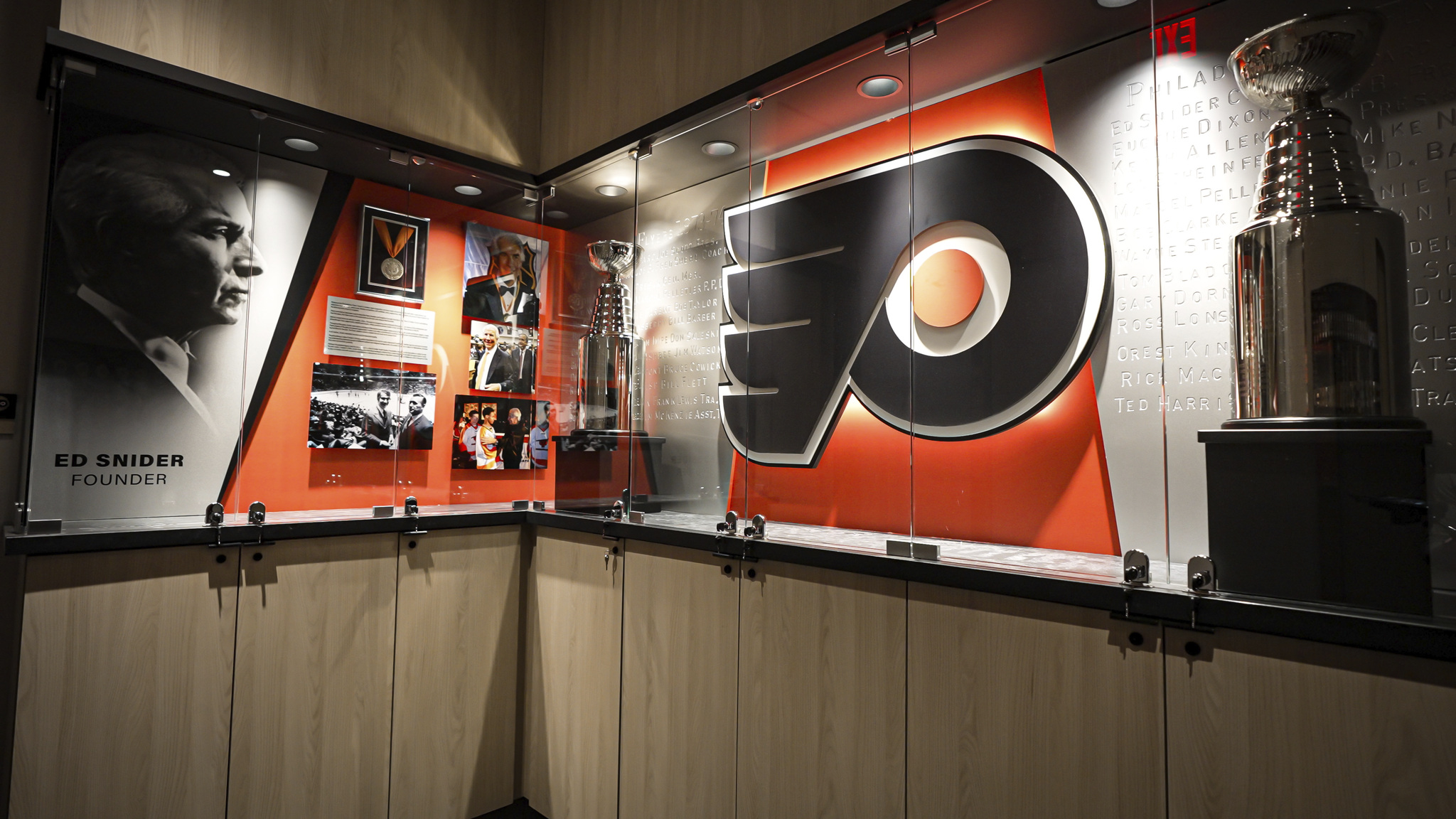 More Photos of the Flyers' New Event Level Digs - Crossing Broad