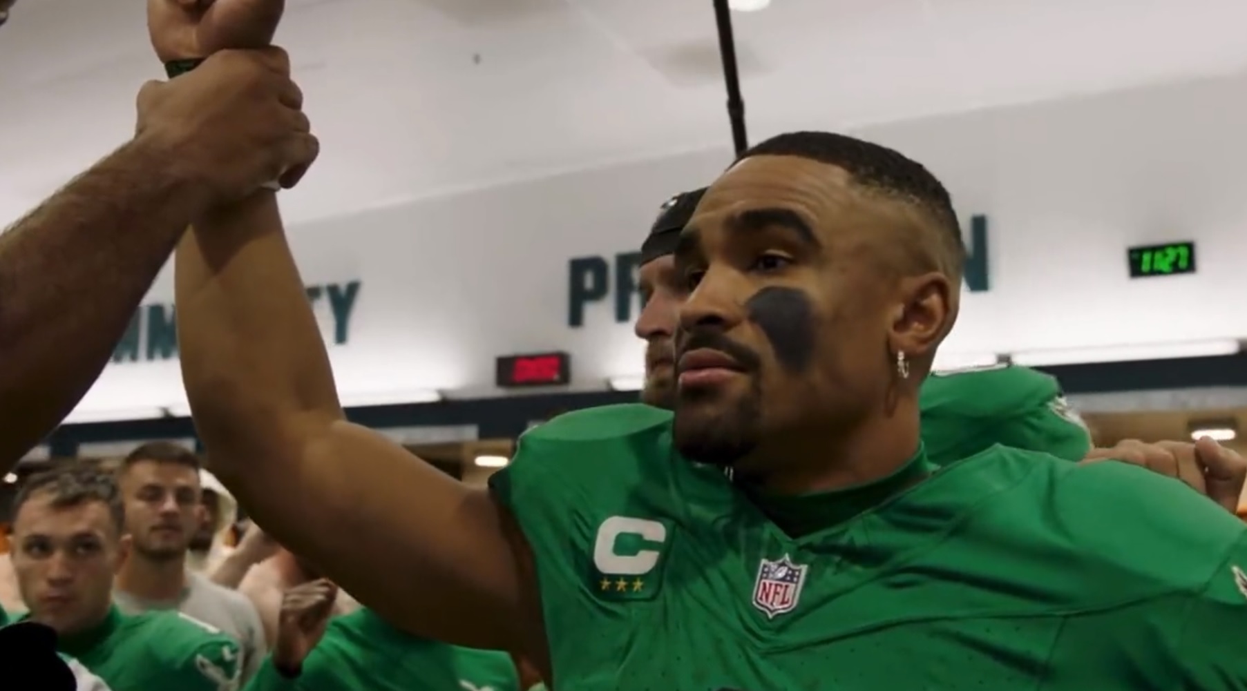 This 30-Second Jalen Hurts Clip is Better than Any Hype Video ...