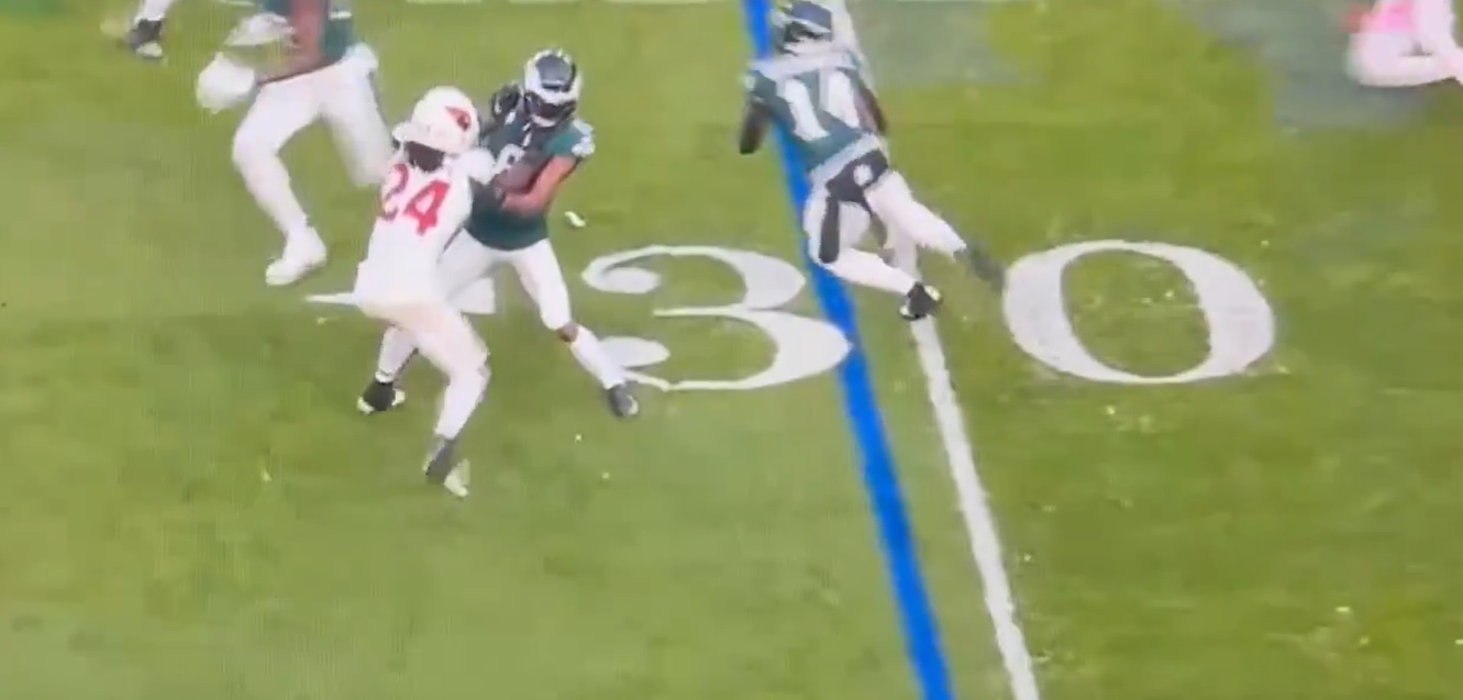 The Front Cover of the Eagles' 2023 Yearbook Should be 170 Pound ...