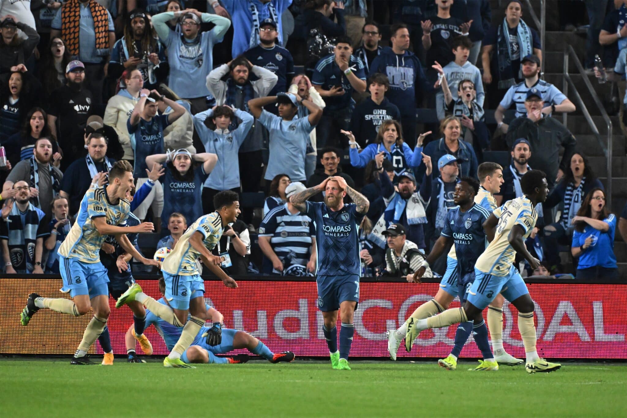 Union Pelted with Drinks After Scab Refs Help Steal a Point in Kansas ...