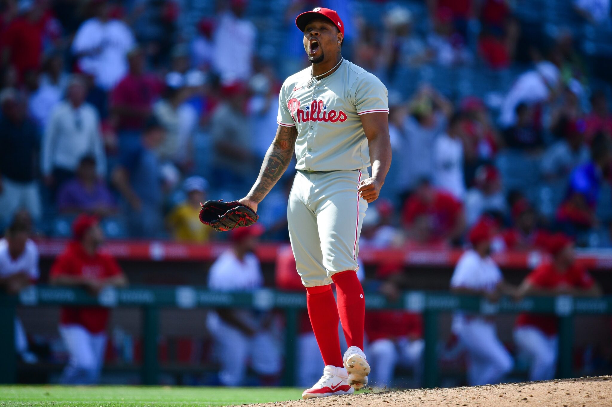 Things HEATING UP in the NL East as Mets Trade for Gregory Soto ...