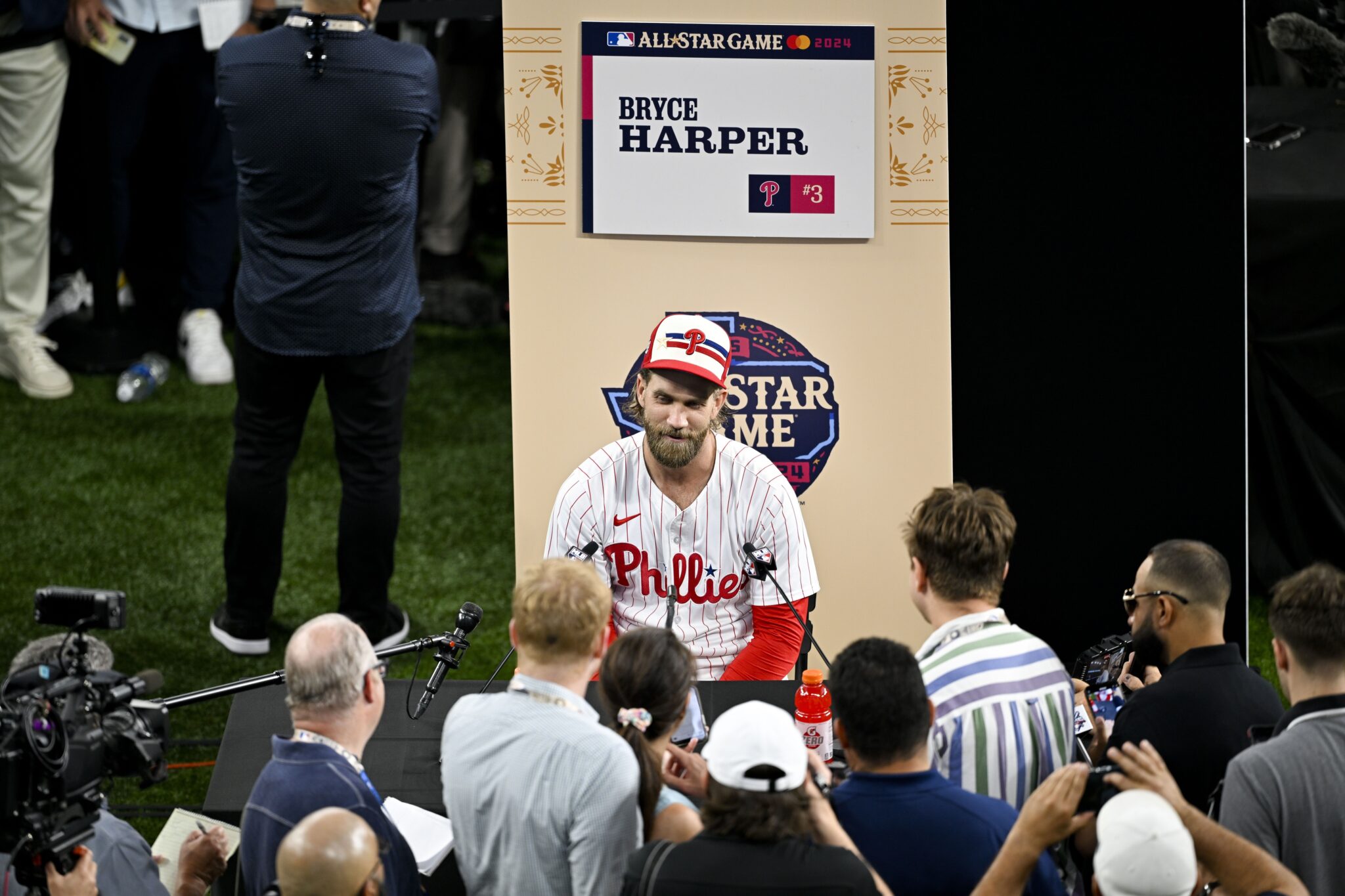 Bryce Harper Wants Players to Wear Their Team Jerseys in the All-Star ...
