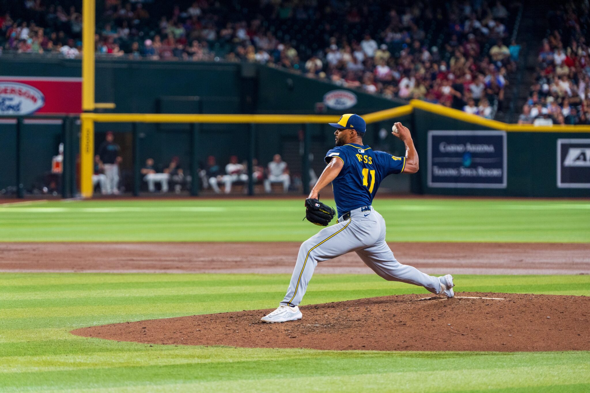 Phillies Agree to One-Year Contract with Pitcher Joe Ross - Crossing Broad
