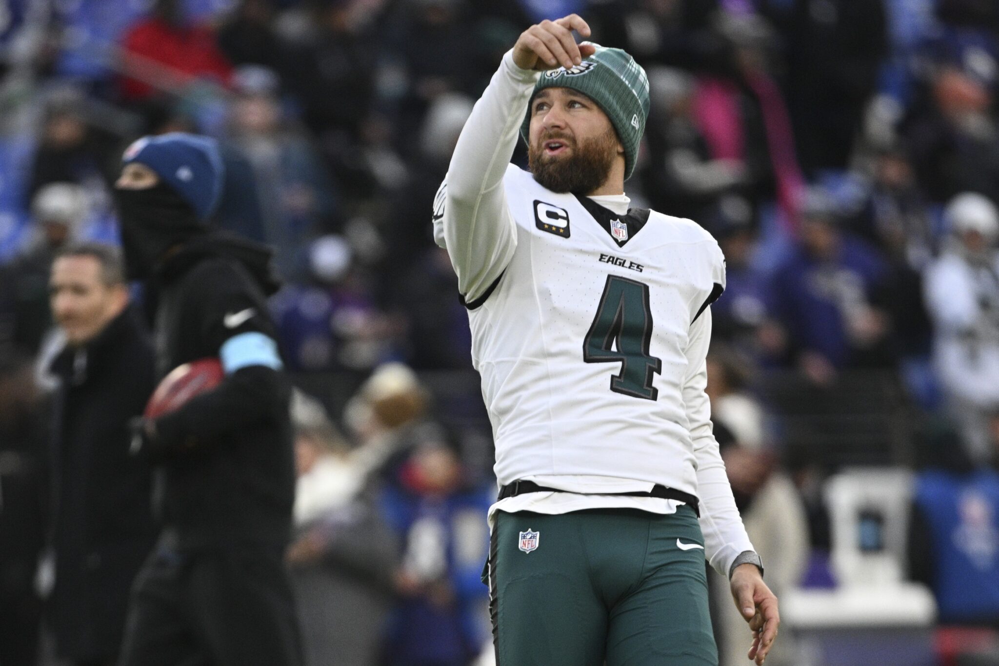 Woman Says She Was Hit in the Face by Jake Elliott's Field Goal, Which ...