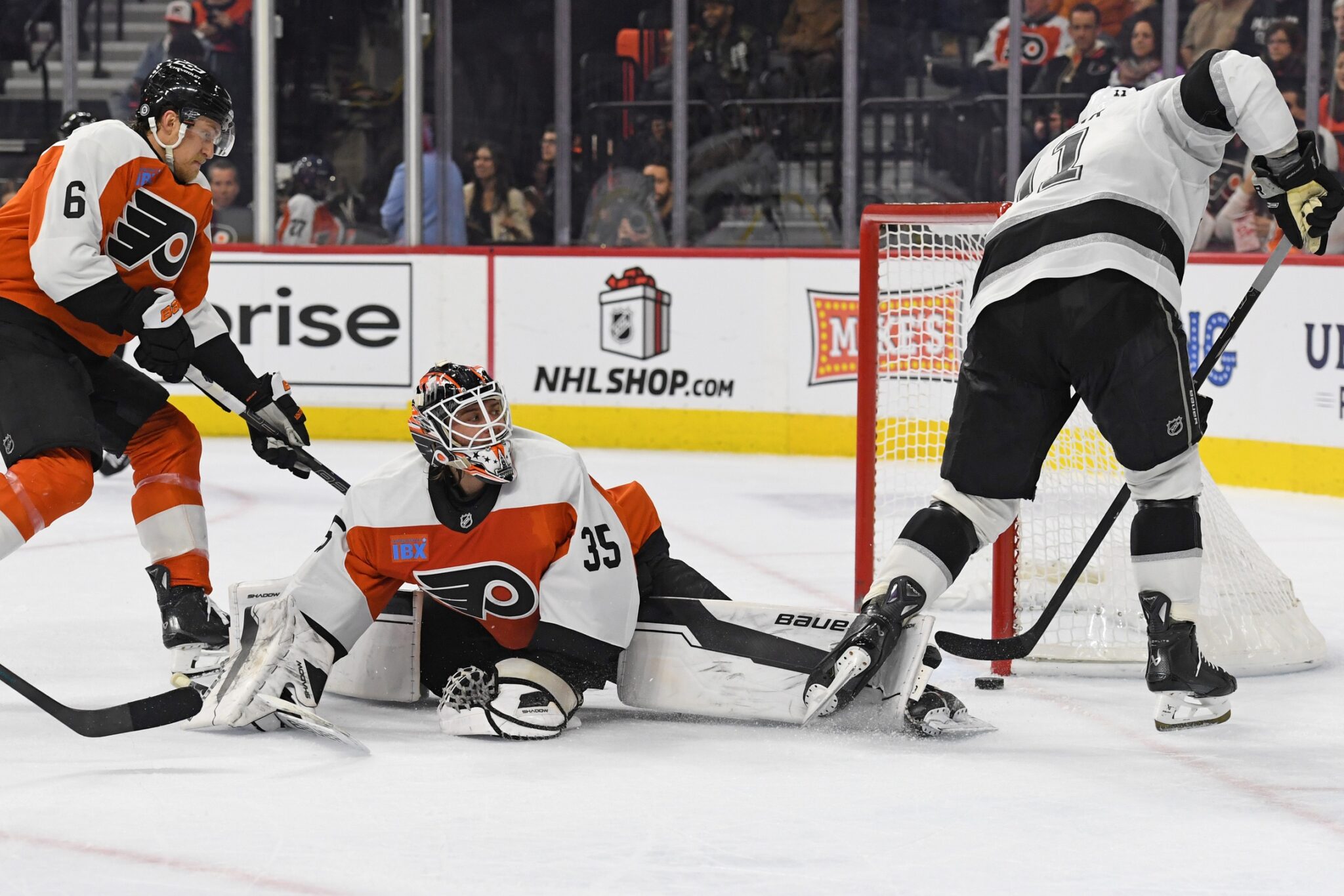 Flyers Goaltending is a Problem Again - Crossing Broad