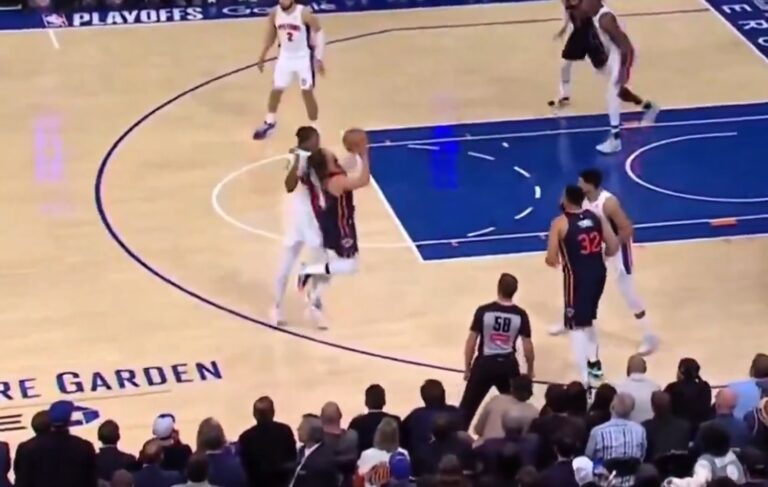 Would You Rather Watch Jalen Brunson Play Basketball, or Claw Your ...