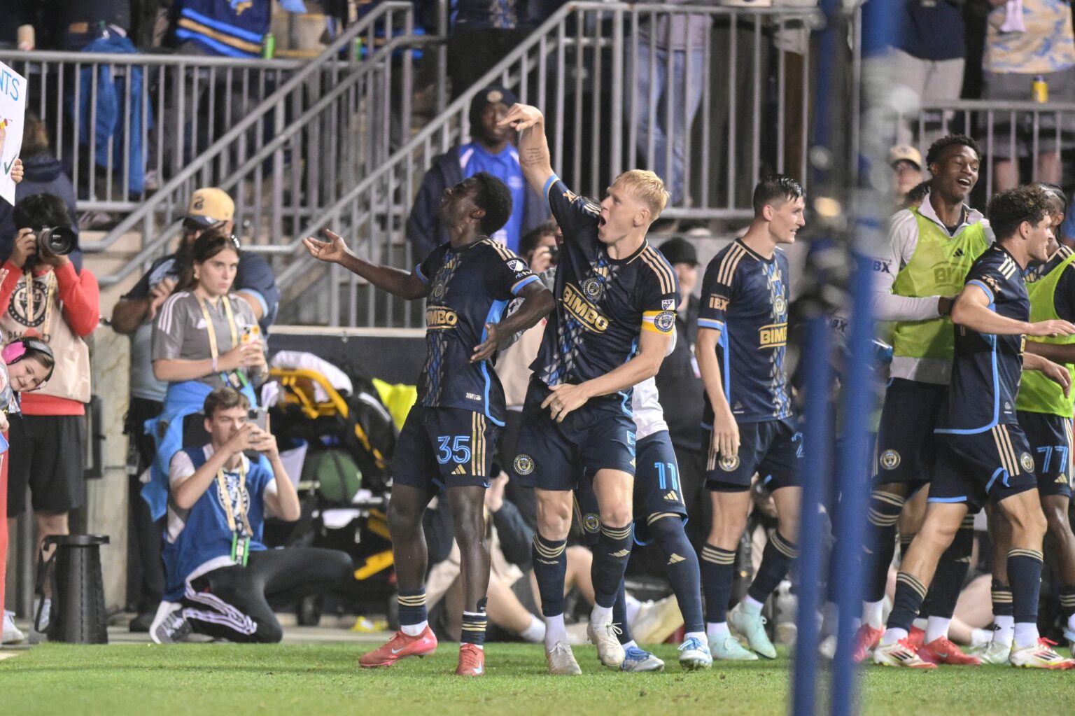 Another Beautiful Call from Dave Leno as Union Score in 98th Minute and ...