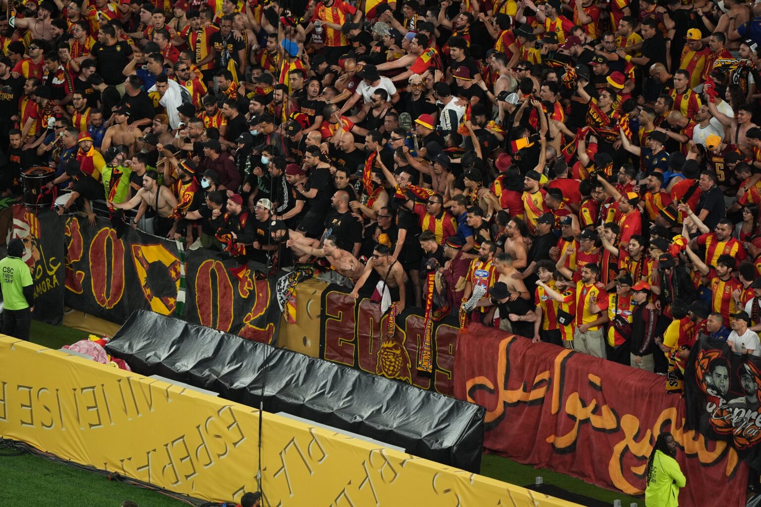 Espérance Fans Made Tailgate Ted's Hard Rock Takeover Look Like Amateur ...