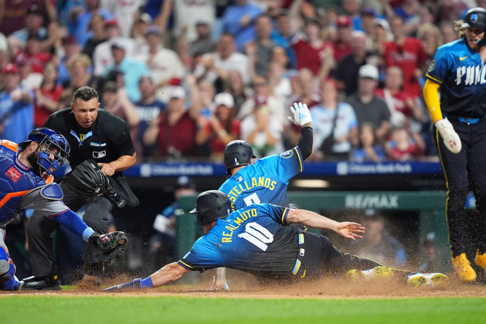 Put the Photos of the Phillies' Double Slide in The Louvre - Crossing Broad
