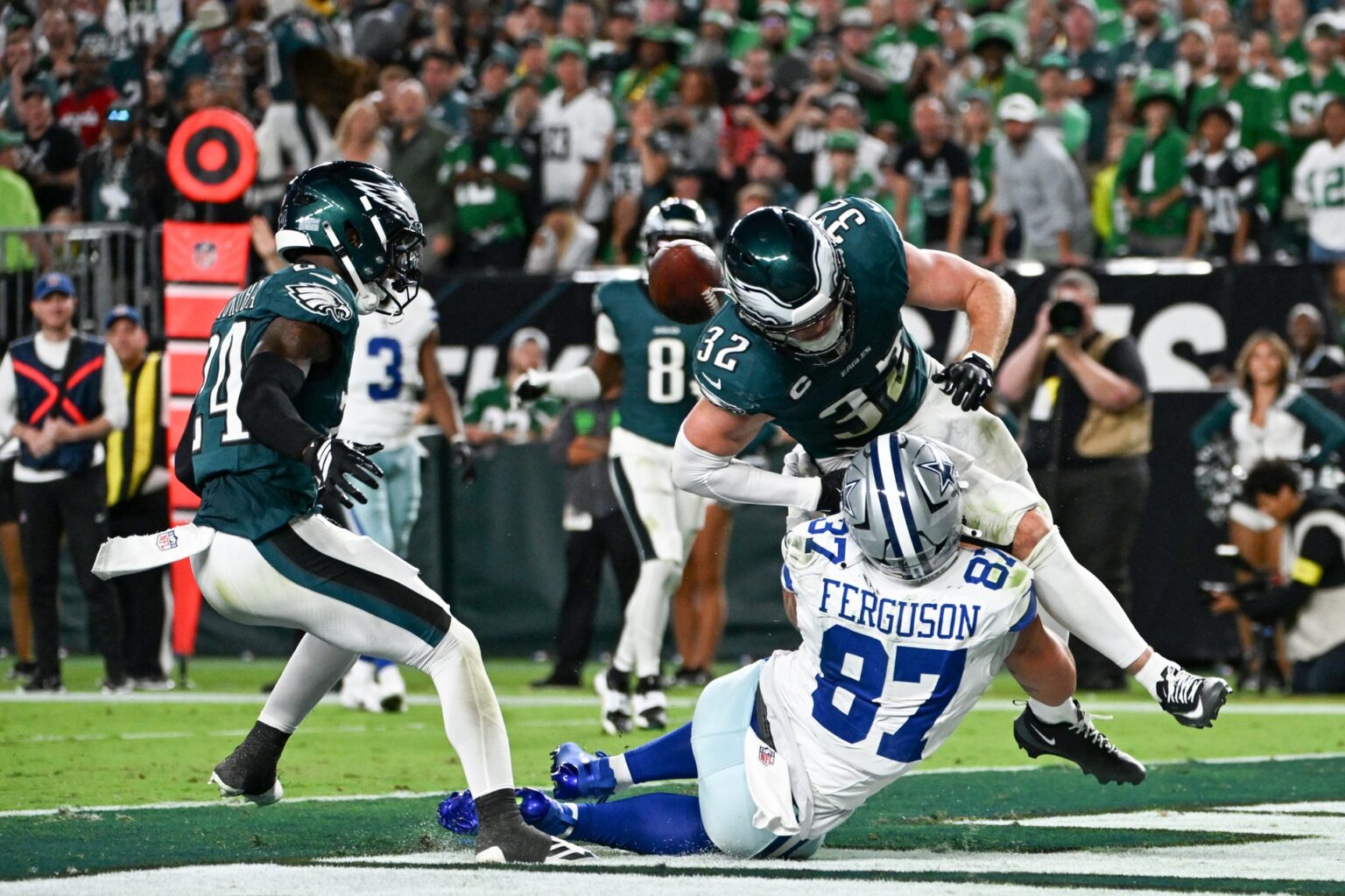 Eagles a Three-Point Favorite in Dallas as Cowboys Prepare for Their ...