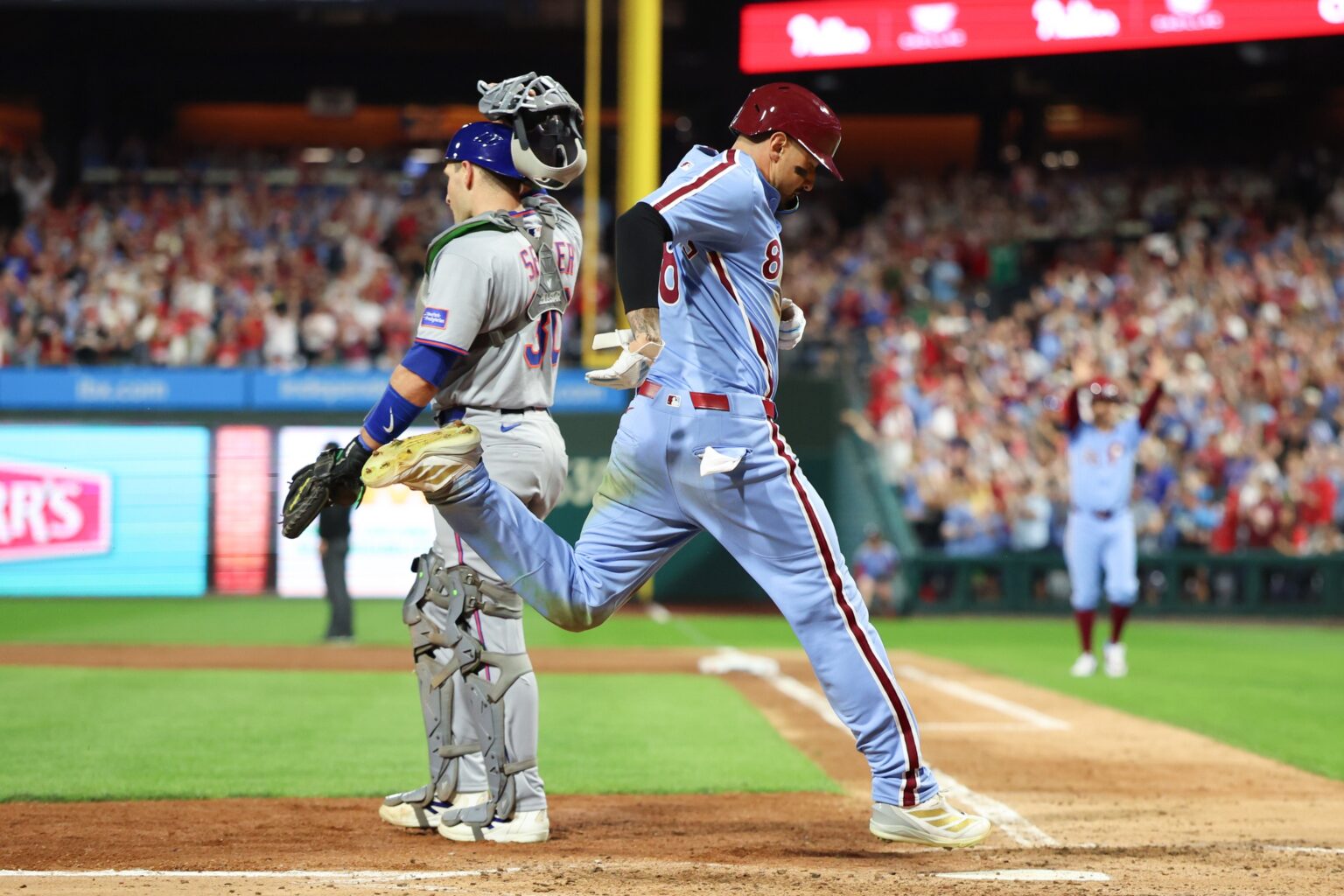 Mets Fans in Shambles After Getting Swept Out of CBP by the Fightin ...
