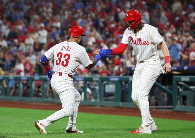 Please Enjoy this Photo Gallery from the Phillies' Historic Eight-Homer ...