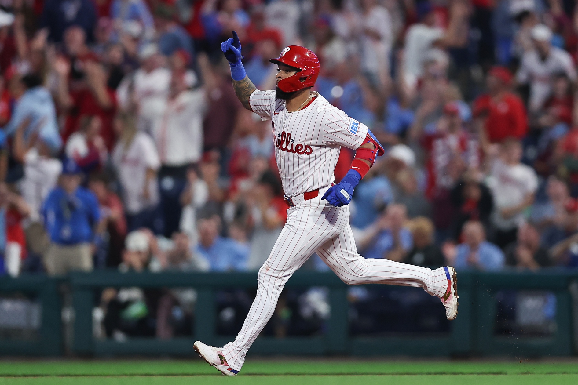Phillies Clinch a Bye While Setting Single-Game Home Run Record at the ...