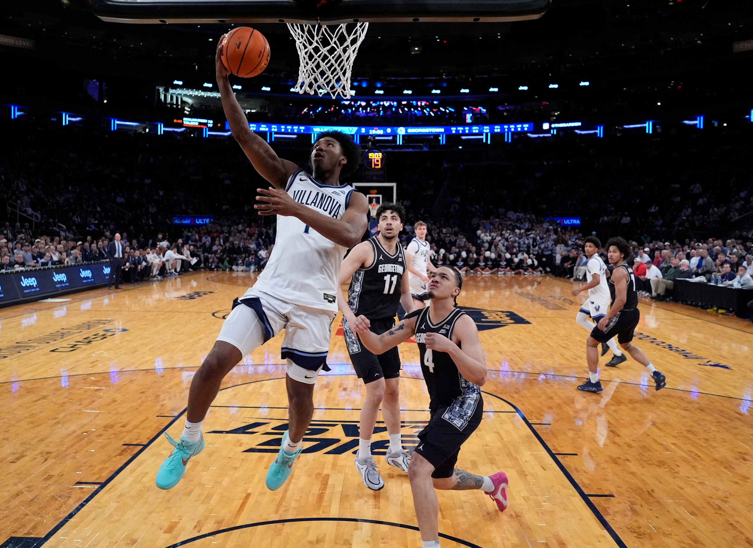 March Madness: Three Early Picks as Villanova Opens a Slight Underdog ...