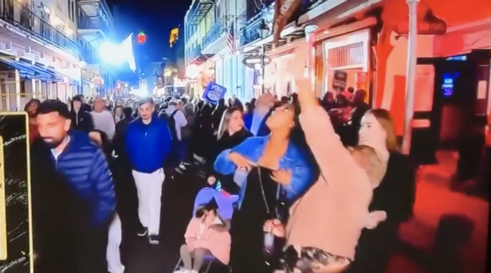 Espn Apologizes For Showing Boobs During The Sugar Bowl Crossing Broad